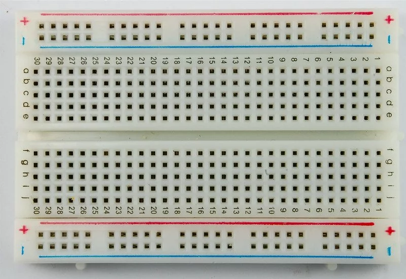 Iniziare con le breadboard | R o b o t d a z e r o